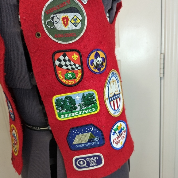 Source Unknown | Shirts & Tops | Vintage Hawaiian Red Felt Vest Cub ...